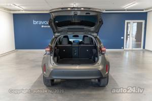 Smilšu krāsa Toyota Yaris Cross 2023 Tallina, ar dzinēja tilpumu 1.49 L un nobraukumu 48 tūkst. km par 23900 €, foto 20 vietnē AUTOMOTO.COM.LV