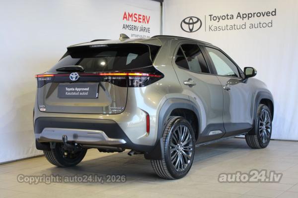Бежевый Тойота Yaris Cross 2024 в Таллин, объемом двигателя 1.50 л и пробегом 28 тыс. км за 26490 €, фото 2 на AUTOMOTO.COM.LV