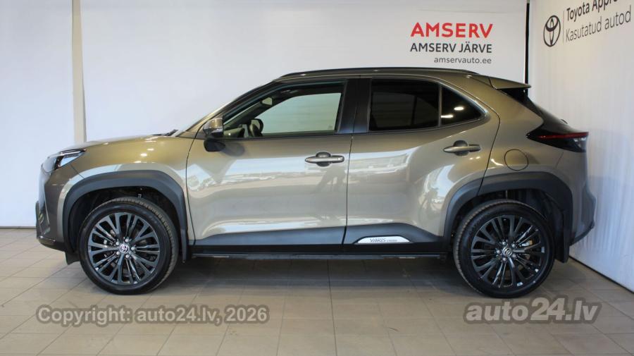 Бежевый Тойота Yaris Cross 2024 в Таллин, объемом двигателя 1.50 л и пробегом 28 тыс. км за 26490 €, фото 4 на AUTOMOTO.COM.LV
