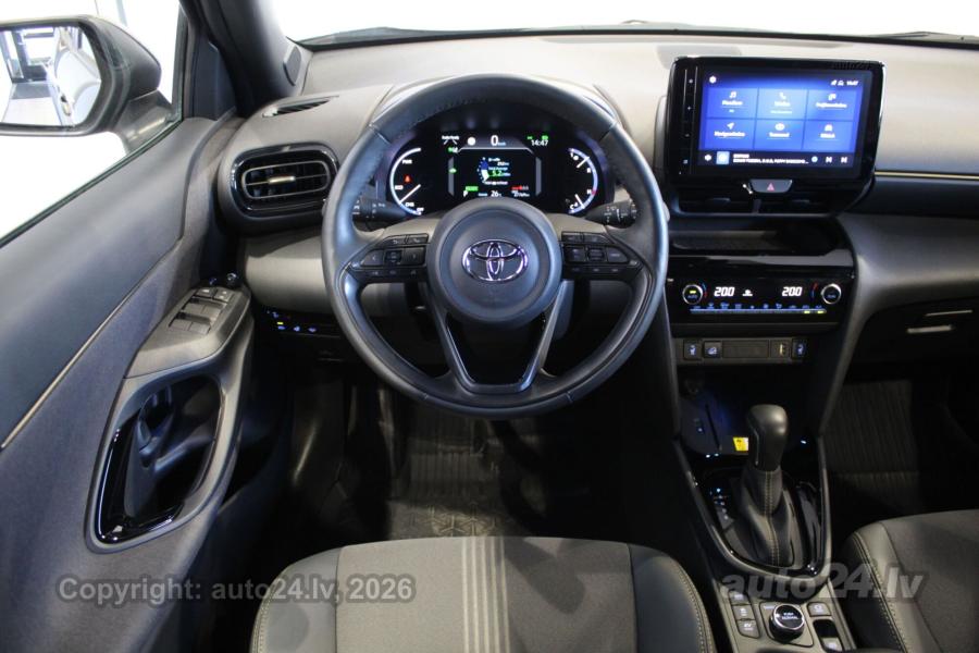 Бежевый Тойота Yaris Cross 2024 в Таллин, объемом двигателя 1.50 л и пробегом 28 тыс. км за 26490 €, фото 10 на AUTOMOTO.COM.LV