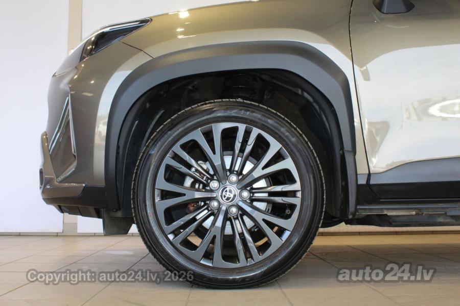 Бежевый Тойота Yaris Cross 2024 в Таллин, объемом двигателя 1.50 л и пробегом 28 тыс. км за 26490 €, фото 16 на AUTOMOTO.COM.LV