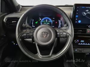 Бежевый Тойота Yaris Cross 2025 в Таллин, объемом двигателя 1.50 л и пробегом 34 тыс. км за 24990 €, фото 13 на AUTOMOTO.COM.LV