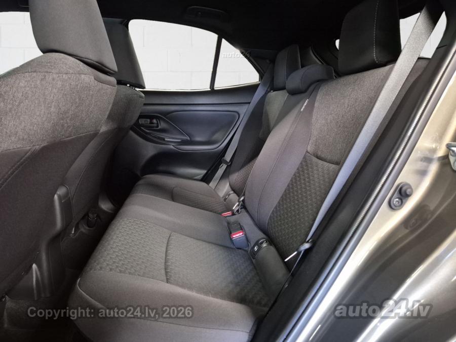 Бежевый Тойота Yaris Cross 2025 в Таллин, объемом двигателя 1.50 л и пробегом 34 тыс. км за 24990 €, фото 19 на AUTOMOTO.COM.LV