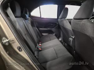 Smilšu krāsa Toyota Yaris Cross 2025 Tallina, ar dzinēja tilpumu 1.50 L un nobraukumu 28 tūkst. km par 24490 €, foto 8 vietnē AUTOMOTO.COM.LV