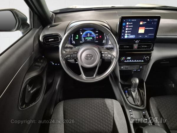 Toyota Yaris Cross 2025 Tallina vietnē Smilšu krāsa Toyota Yaris Cross 2025 Tallina, ar dzinēja tilpumu 1.50 L un nobraukumu 28 tūkst. km par 24490 €, foto 10 vietnē AUTOMOTO.COM.LV