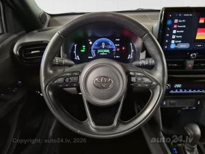 Smilšu krāsa Toyota Yaris Cross 2025 Tallina, ar dzinēja tilpumu 1.50 L un nobraukumu 28 tūkst. km par 24490 €, foto 13 vietnē AUTOMOTO.COM.LV