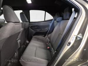 Smilšu krāsa Toyota Yaris Cross 2025 Tallina, ar dzinēja tilpumu 1.50 L un nobraukumu 28 tūkst. km par 24490 €, foto 20 vietnē AUTOMOTO.COM.LV