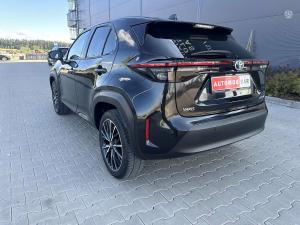 Черный Тойота Yaris Cross 2021 в Вильнюс, объемом двигателя 1.49 л и пробегом 93 тыс. км за 22500 €, фото 9 на AUTOMOTO.COM.LV