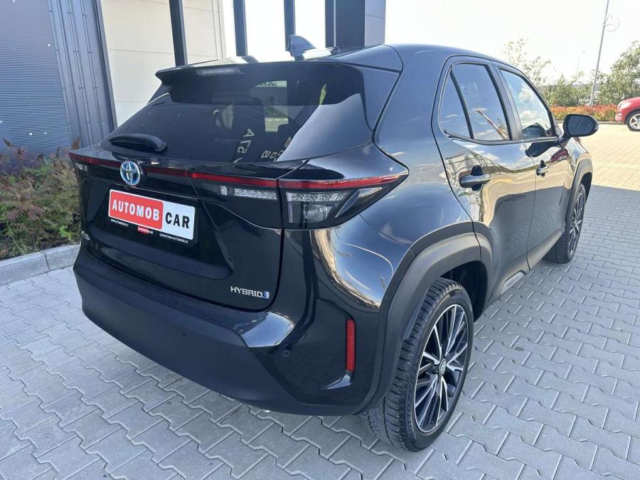 Черный Тойота Yaris Cross 2021 в Вильнюс, объемом двигателя 1.49 л и пробегом 93 тыс. км за 22500 €, фото 12 на AUTOMOTO.COM.LV