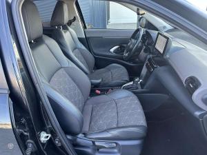 Черный Тойота Yaris Cross 2021 в Вильнюс, объемом двигателя 1.49 л и пробегом 93 тыс. км за 22500 €, фото 33 на AUTOMOTO.COM.LV
