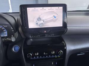Черный Тойота Yaris Cross 2021 в Вильнюс, объемом двигателя 1.49 л и пробегом 93 тыс. км за 22500 €, фото 38 на AUTOMOTO.COM.LV
