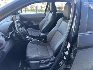 Black Toyota Yaris Cross 2021 in Vilnius, with an engine capacity of 1.50 L and mileage of 93 thousand km for 22500 €, photo 23 on AUTOMOTO.COM.LV