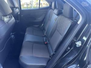 Black Toyota Yaris Cross 2021 in Vilnius, with an engine capacity of 1.50 L and mileage of 93 thousand km for 22500 €, photo 26 on AUTOMOTO.COM.LV