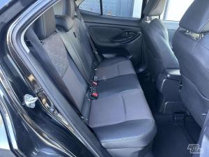Black Toyota Yaris Cross 2021 in Vilnius, with an engine capacity of 1.50 L and mileage of 93 thousand km for 22500 €, photo 28 on AUTOMOTO.COM.LV