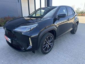 Черный Тойота Yaris Cross 2021 в Вильнюс, объемом двигателя 1.49 л и пробегом 93 тыс. км за 22500 €, фото 4 на AUTOMOTO.COM.LV
