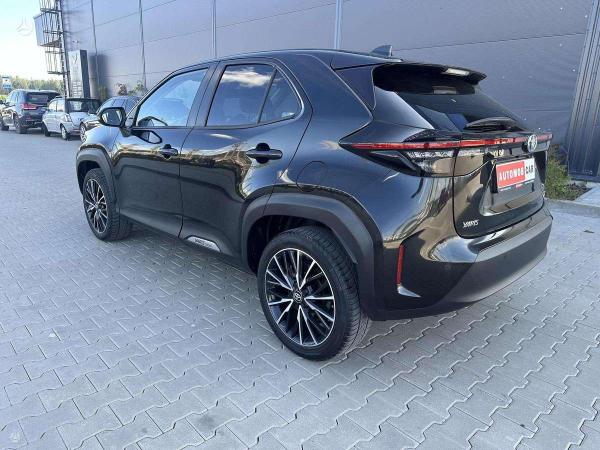 Черный Тойота Yaris Cross 2021 в Вильнюс, объемом двигателя 1.49 л и пробегом 93 тыс. км за 22500 €, фото 7 на AUTOMOTO.COM.LV