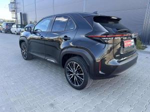 Черный Тойота Yaris Cross 2021 в Вильнюс, объемом двигателя 1.49 л и пробегом 93 тыс. км за 22500 €, фото 8 на AUTOMOTO.COM.LV