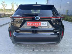 Черный Тойота Yaris Cross 2021 в Вильнюс, объемом двигателя 1.49 л и пробегом 93 тыс. км за 22500 €, фото 10 на AUTOMOTO.COM.LV