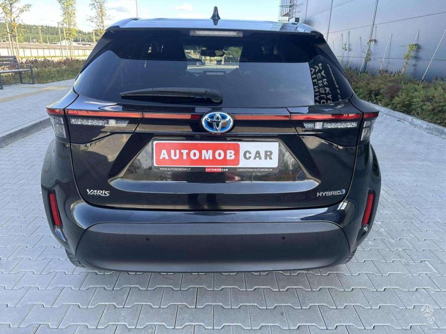 Черный Тойота Yaris Cross 2021 в Вильнюс, объемом двигателя 1.49 л и пробегом 93 тыс. км за 22500 €, фото 11 на AUTOMOTO.COM.LV