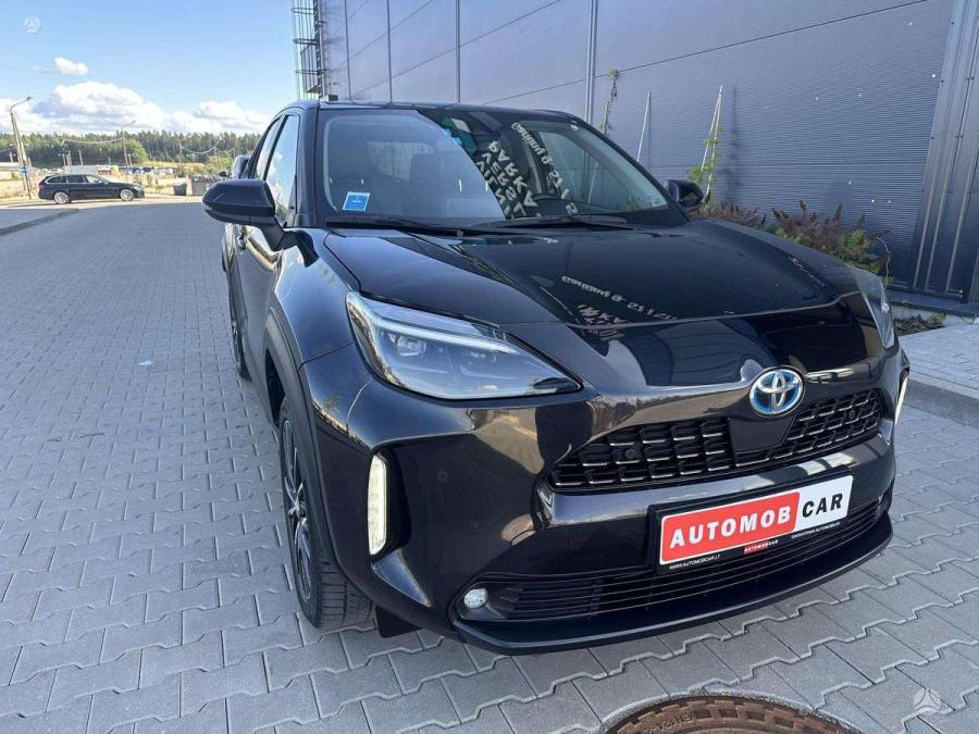 Черный Тойота Yaris Cross 2021 в Вильнюс, объемом двигателя 1.49 л и пробегом 93 тыс. км за 22500 €, фото 18 на AUTOMOTO.COM.LV