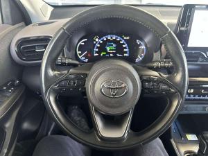 Черный Тойота Yaris Cross 2021 в Вильнюс, объемом двигателя 1.49 л и пробегом 93 тыс. км за 22500 €, фото 35 на AUTOMOTO.COM.LV