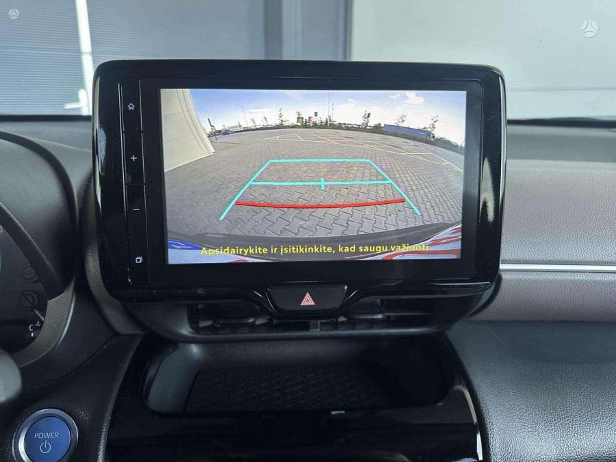 Черный Тойота Yaris Cross 2021 в Вильнюс, объемом двигателя 1.49 л и пробегом 93 тыс. км за 22500 €, фото 41 на AUTOMOTO.COM.LV