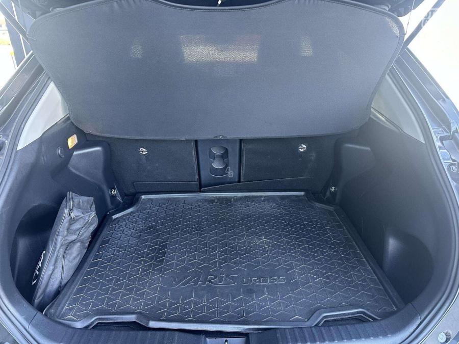 Черный Тойота Yaris Cross 2021 в Вильнюс, объемом двигателя 1.50 л и пробегом 93 тыс. км за 22500 €, фото 22 на AUTOMOTO.COM.LV
