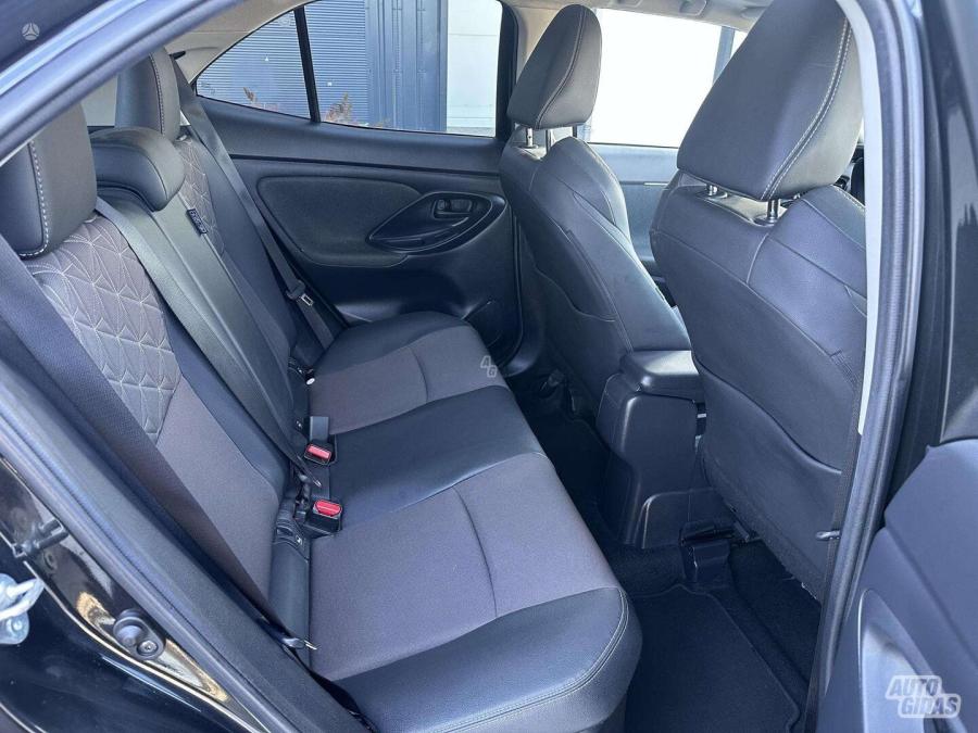 Черный Тойота Yaris Cross 2021 в Вильнюс, объемом двигателя 1.50 л и пробегом 93 тыс. км за 22500 €, фото 29 на AUTOMOTO.COM.LV