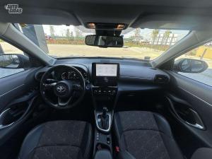 Черный Тойота Yaris Cross 2021 в Вильнюс, объемом двигателя 1.50 л и пробегом 93 тыс. км за 22500 €, фото 31 на AUTOMOTO.COM.LV