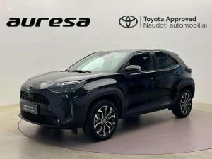 Black Toyota Yaris Cross 2022 in Panevezys, with an engine capacity of 1.49 L and mileage of 93 thousand km for 20990 €, photo  on AUTOMOTO.COM.LV