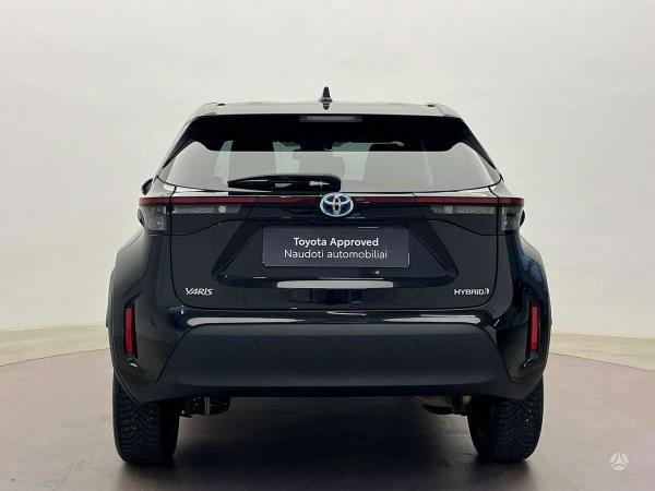 Melns Toyota Yaris Cross 2022 Panevēža, ar dzinēja tilpumu 1.49 L un nobraukumu 93 tūkst. km par 20990 €, foto 7 vietnē AUTOMOTO.COM.LV