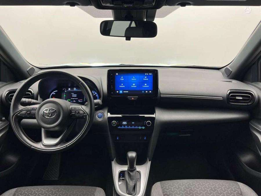 Melns Toyota Yaris Cross 2022 Panevēža, ar dzinēja tilpumu 1.49 L un nobraukumu 93 tūkst. km par 20990 €, foto 19 vietnē AUTOMOTO.COM.LV