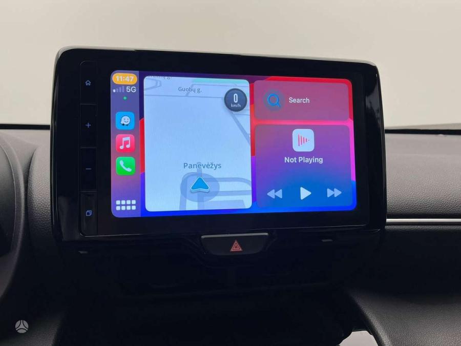 Melns Toyota Yaris Cross 2022 Panevēža, ar dzinēja tilpumu 1.49 L un nobraukumu 93 tūkst. km par 20990 €, foto 29 vietnē AUTOMOTO.COM.LV