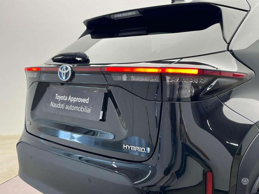 Melns Toyota Yaris Cross 2022 Panevēža, ar dzinēja tilpumu 1.49 L un nobraukumu 93 tūkst. km par 20990 €, foto 37 vietnē AUTOMOTO.COM.LV