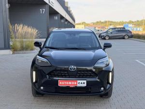Черный Тойота Yaris Cross 2022 в Вильнюс, объемом двигателя 1.49 л и пробегом 93 тыс. км за 22500 €, фото 3 на AUTOMOTO.COM.LV
