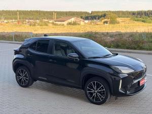 Черный Тойота Yaris Cross 2022 в Вильнюс, объемом двигателя 1.49 л и пробегом 93 тыс. км за 22500 €, фото 5 на AUTOMOTO.COM.LV