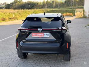 Черный Тойота Yaris Cross 2022 в Вильнюс, объемом двигателя 1.49 л и пробегом 93 тыс. км за 22500 €, фото 8 на AUTOMOTO.COM.LV