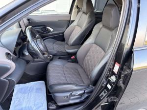 Черный Тойота Yaris Cross 2022 в Вильнюс, объемом двигателя 1.49 л и пробегом 93 тыс. км за 22500 €, фото 16 на AUTOMOTO.COM.LV