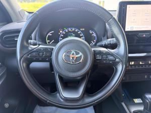 Черный Тойота Yaris Cross 2022 в Вильнюс, объемом двигателя 1.49 л и пробегом 93 тыс. км за 22500 €, фото 28 на AUTOMOTO.COM.LV