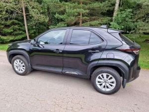 Черный Тойота Yaris Cross 2022 в Шяуляй, объемом двигателя 1.50 л и пробегом 144 тыс. км за 17750 €, фото 5 на AUTOMOTO.COM.LV