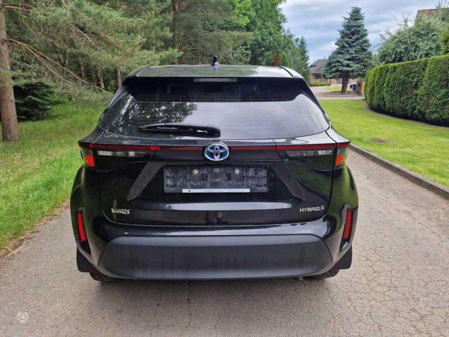 Черный Тойота Yaris Cross 2022 в Шяуляй, объемом двигателя 1.50 л и пробегом 144 тыс. км за 17750 €, фото 7 на AUTOMOTO.COM.LV