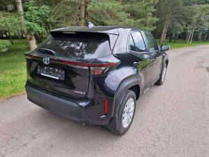 Черный Тойота Yaris Cross 2022 в Шяуляй, объемом двигателя 1.50 л и пробегом 144 тыс. км за 17750 €, фото 8 на AUTOMOTO.COM.LV