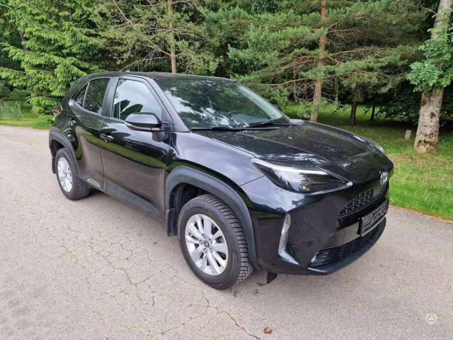 Черный Тойота Yaris Cross 2022 в Шяуляй, объемом двигателя 1.50 л и пробегом 144 тыс. км за 17750 €, фото 11 на AUTOMOTO.COM.LV