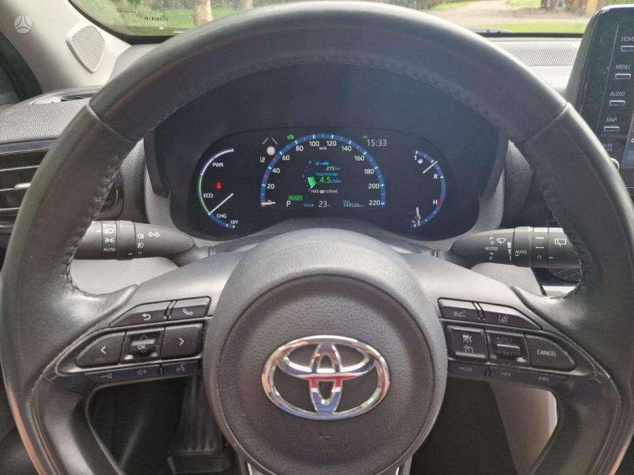 Черный Тойота Yaris Cross 2022 в Шяуляй, объемом двигателя 1.50 л и пробегом 144 тыс. км за 17750 €, фото 16 на AUTOMOTO.COM.LV