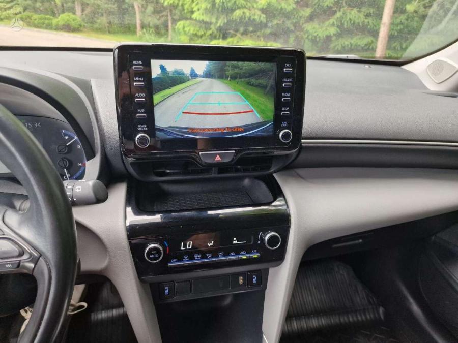 Черный Тойота Yaris Cross 2022 в Шяуляй, объемом двигателя 1.50 л и пробегом 144 тыс. км за 17750 €, фото 18 на AUTOMOTO.COM.LV