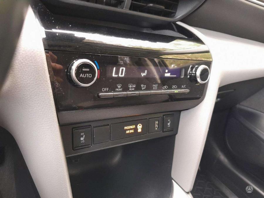 Черный Тойота Yaris Cross 2022 в Шяуляй, объемом двигателя 1.50 л и пробегом 144 тыс. км за 17750 €, фото 20 на AUTOMOTO.COM.LV