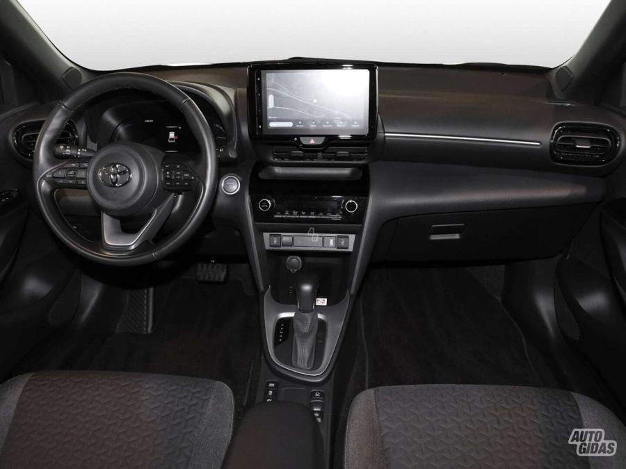 Melns Toyota Yaris Cross 2023 Kauņa, ar dzinēja tilpumu 1.50 L un nobraukumu 11 tūkst. km par 27024 €, foto 8 vietnē AUTOMOTO.COM.LV