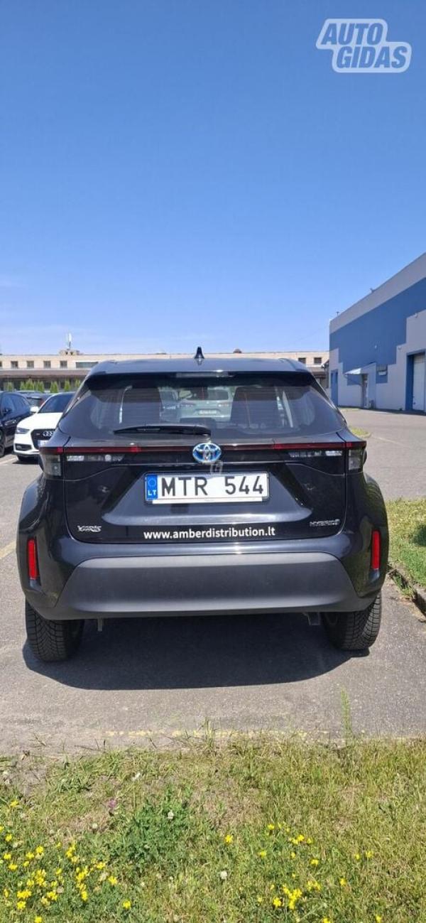 Черный Тойота Yaris Cross 2023 в Вильнюс, объемом двигателя 1.50 л и пробегом 94 тыс. км за 16800 €, фото 3 на AUTOMOTO.COM.LV