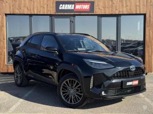 Черный Тойота Yaris Cross 2023 в Вильнюс, объемом двигателя 1.50 л и пробегом 55 тыс. км за 19690 €, фото  на AUTOMOTO.COM.LV