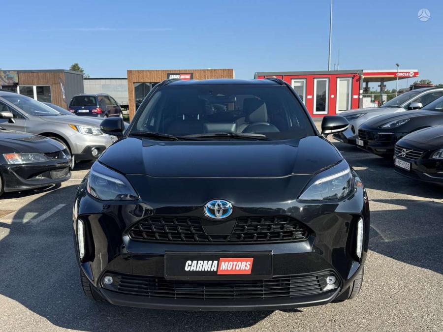 Черный Тойота Yaris Cross 2023 в Вильнюс, объемом двигателя 1.50 л и пробегом 55 тыс. км за 19690 €, фото 10 на AUTOMOTO.COM.LV